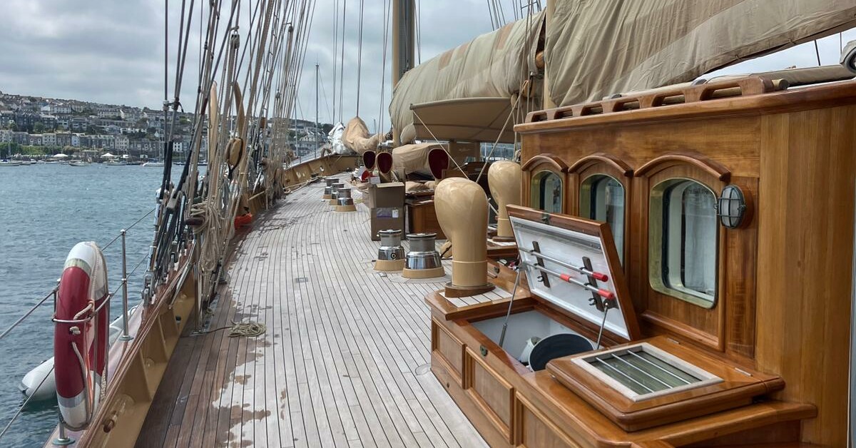 All aboard a luxury yacht! - Safeclean